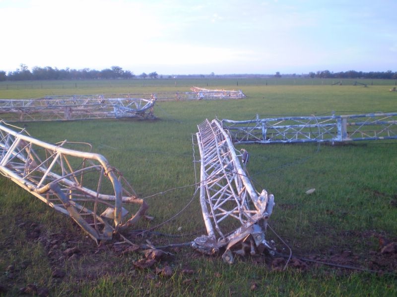 2QN tower blown over - RadioInfo Australia