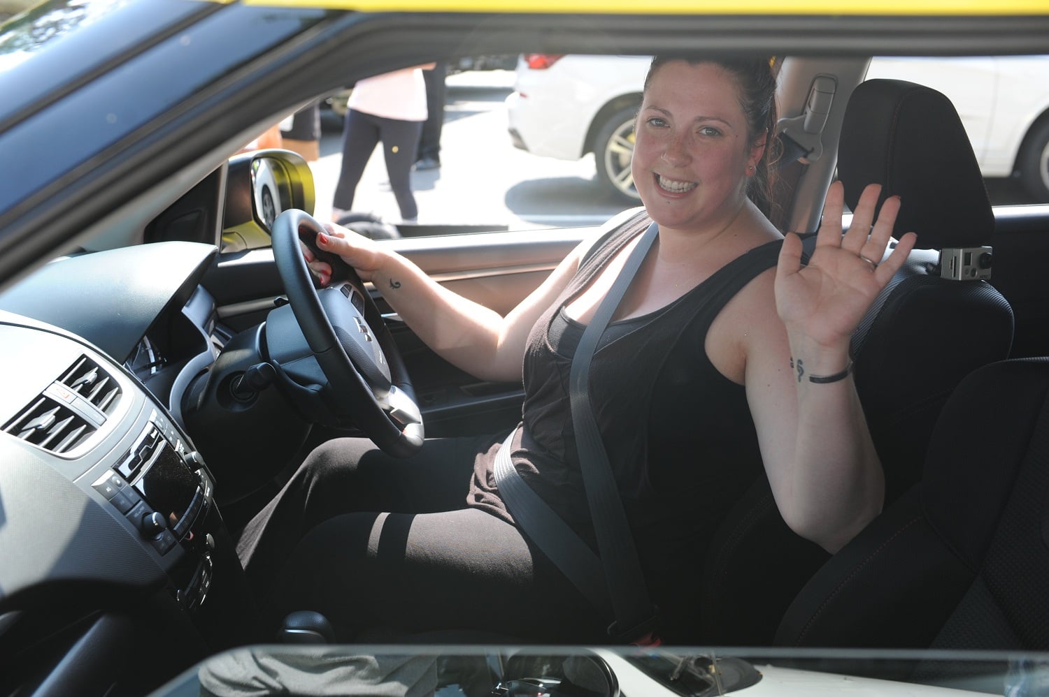 Fifi and Jules organise a surprise car swap - RadioInfo Australia