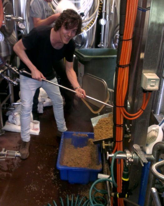 Tim's Cherry Pie Beer - RadioInfo Australia