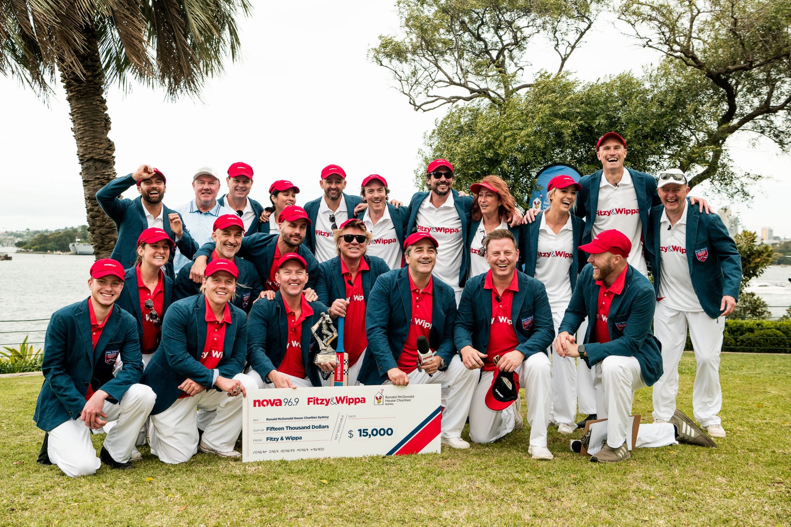 Fitzy and Wippa's Backyard Cricket returns to Kirribilli House ...