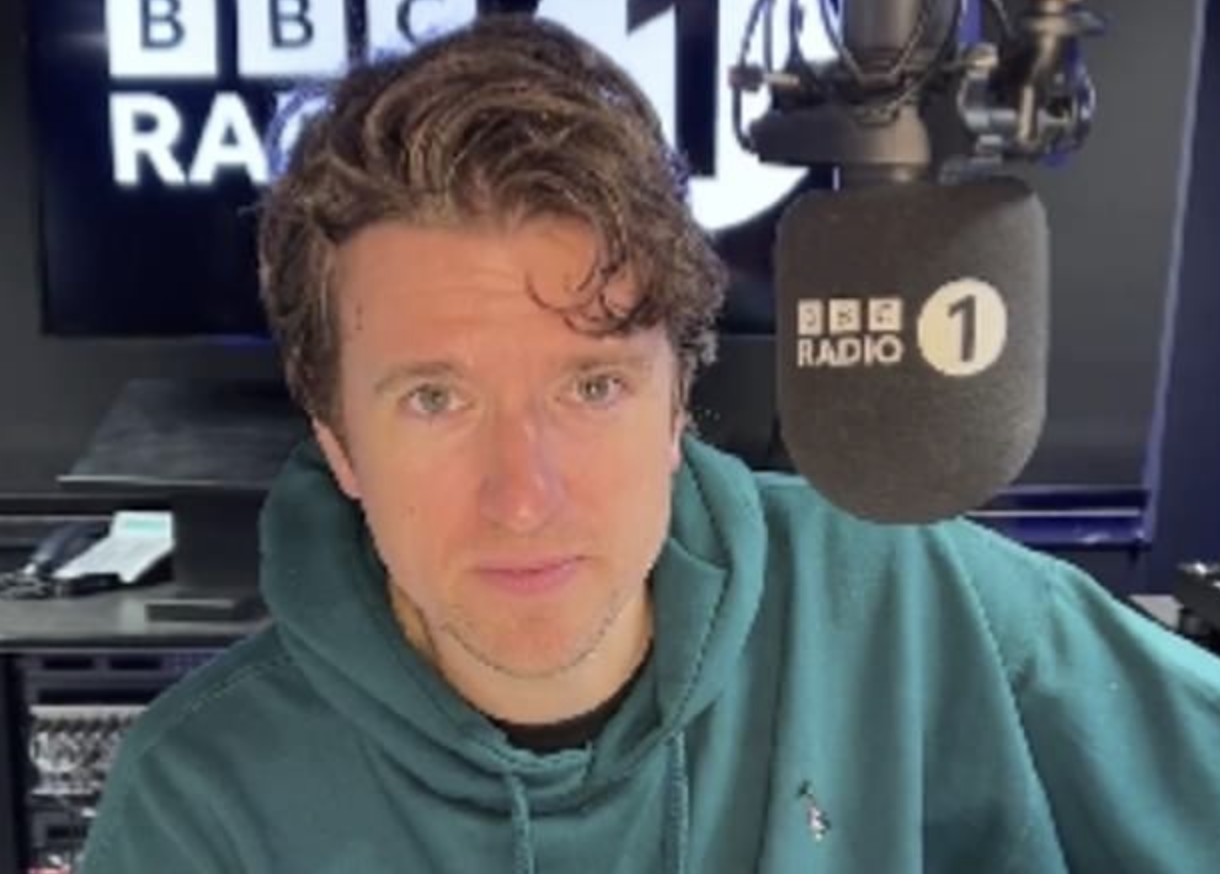 BBC Radio 1 is pulled OFF AIR leaving fans 'sat in silence' after Greg James' hunt for Mollie ...