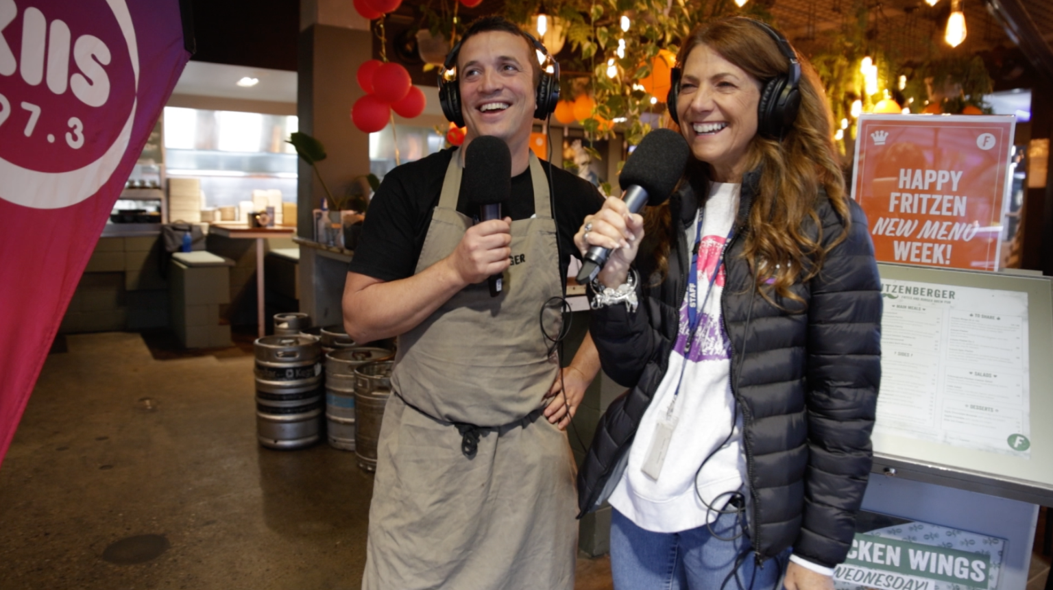 Yes please! KIIS 97.3's Robin and Kip bring back Sizzler cheese toast ...