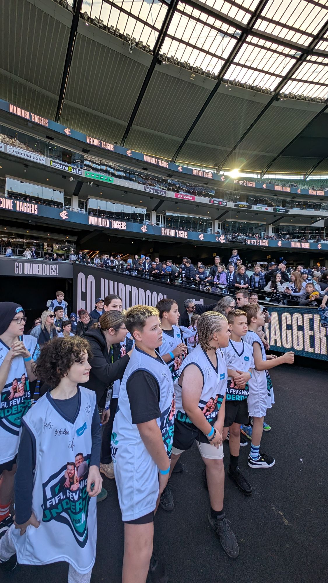 Fifi, Fev and Nick's Underdogs have their day at the MCG - RadioInfo ...