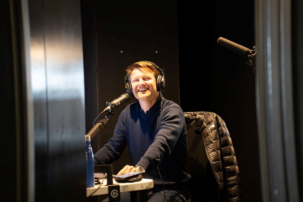 Alex Cullen debuts on Gold104.3 - RadioInfo Australia