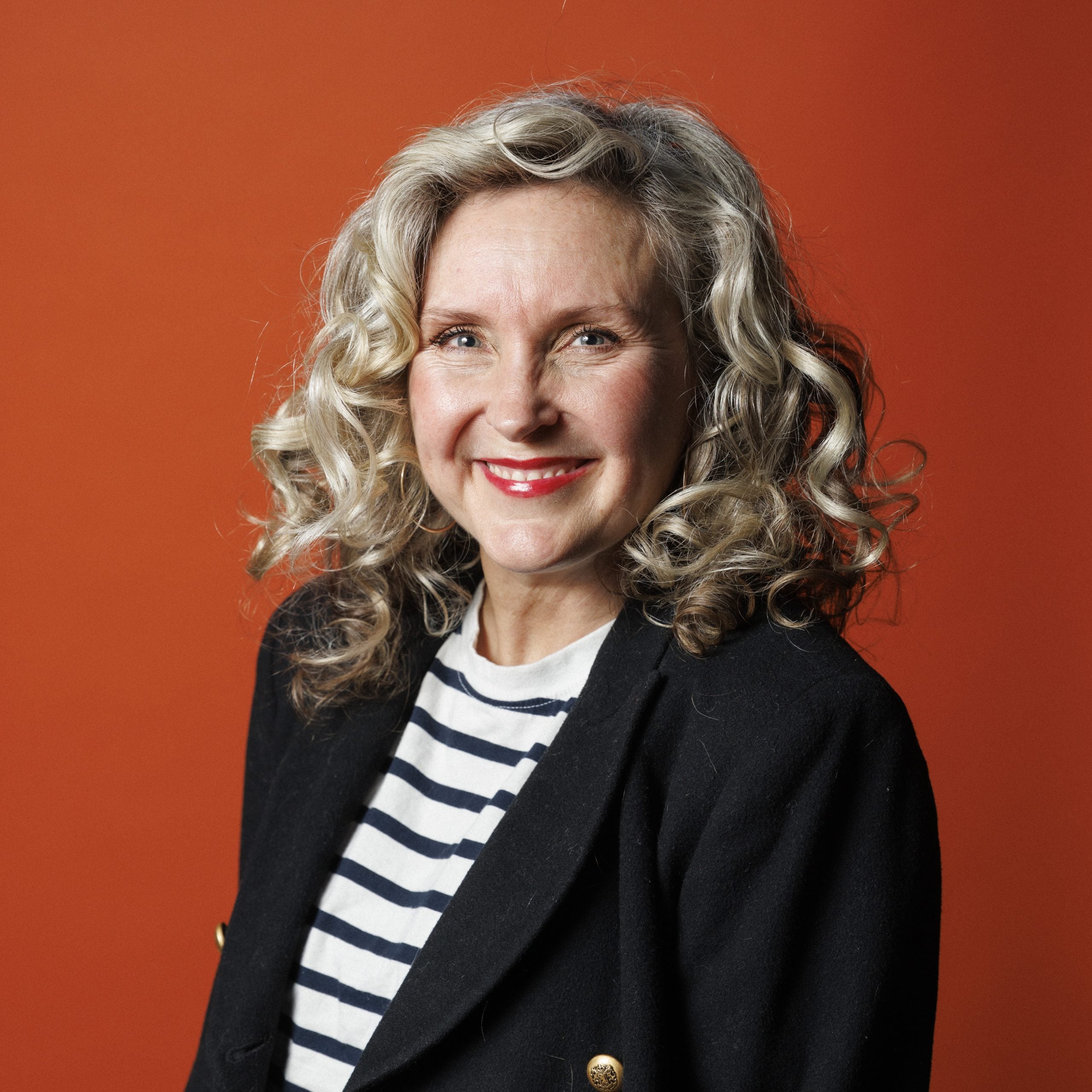 Amelia Chappelow returns to Australia with MIK - RadioInfo Australia