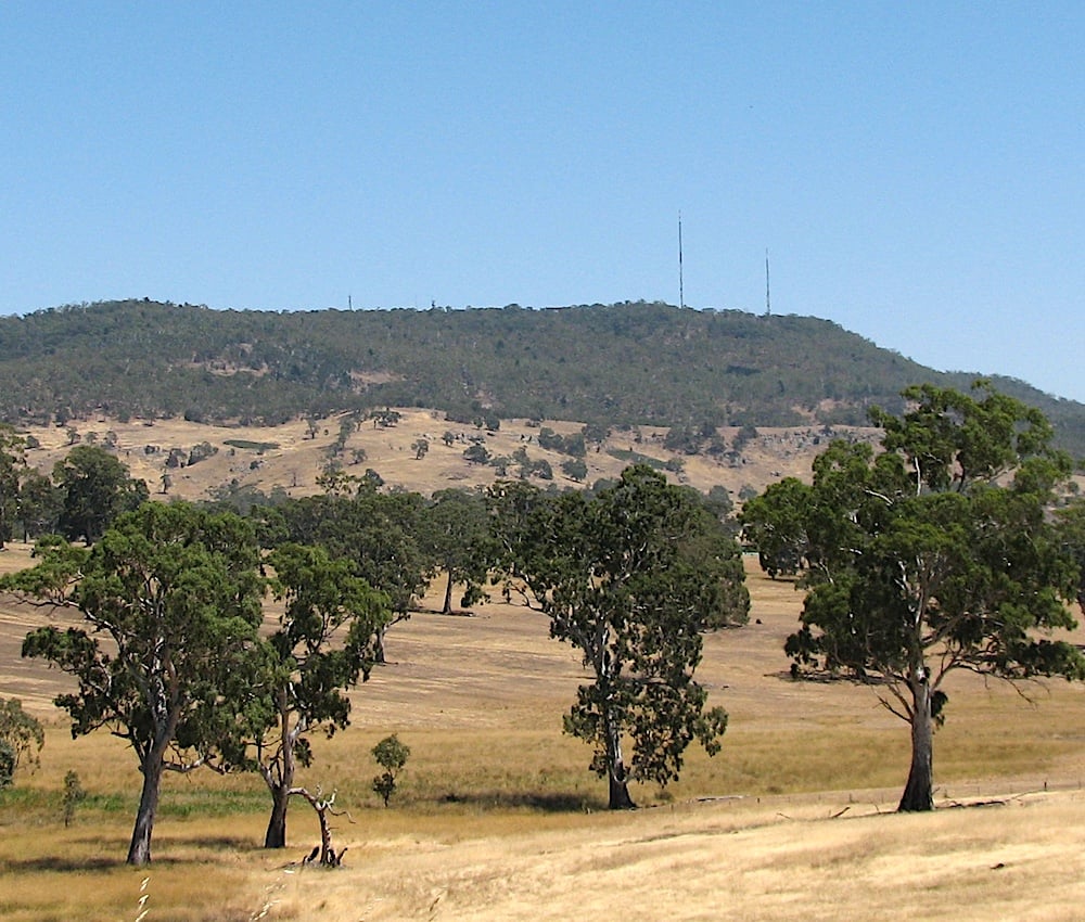 ABC and SCA stations off air as fires knock out the Mount Alexander ...